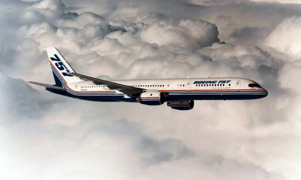 WATCH: Boeing's 757 Takes Off for the First Time.