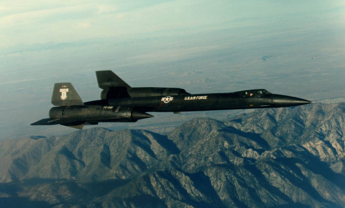 Col Yielding Flew A SR-71 Across The US In An Hour