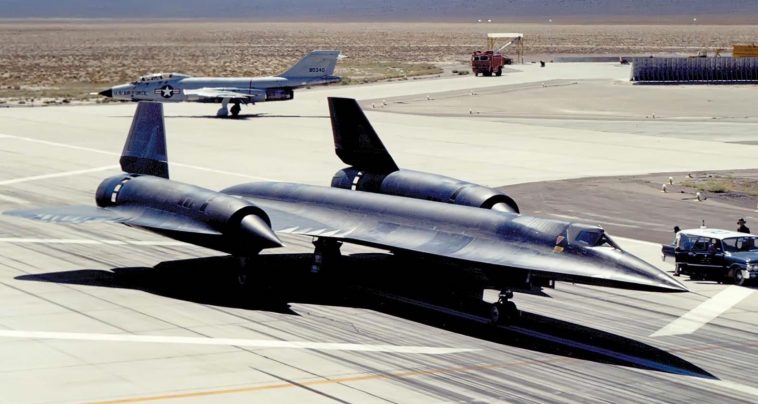Col Yielding Flew A SR-71 Across The US In An Hour