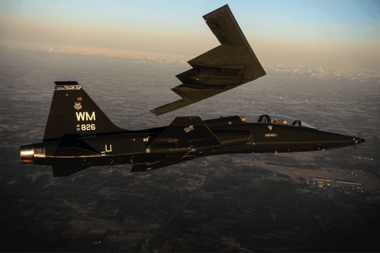 Talon: The World's First Supersonic Jet Trainer Has Aged Gracefully