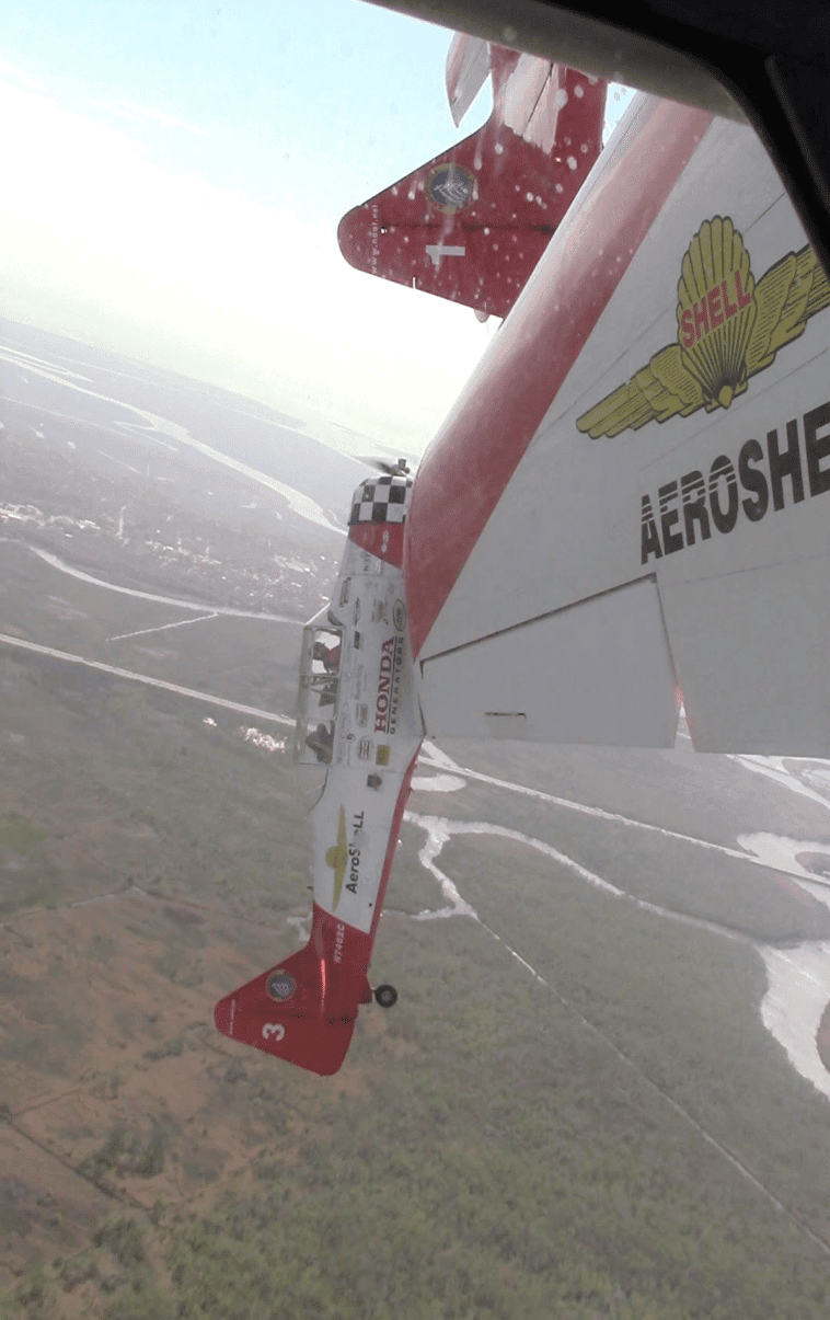 Aeroshell Aerobatic Team Highlights Wings Over The Golden Isles Airshow