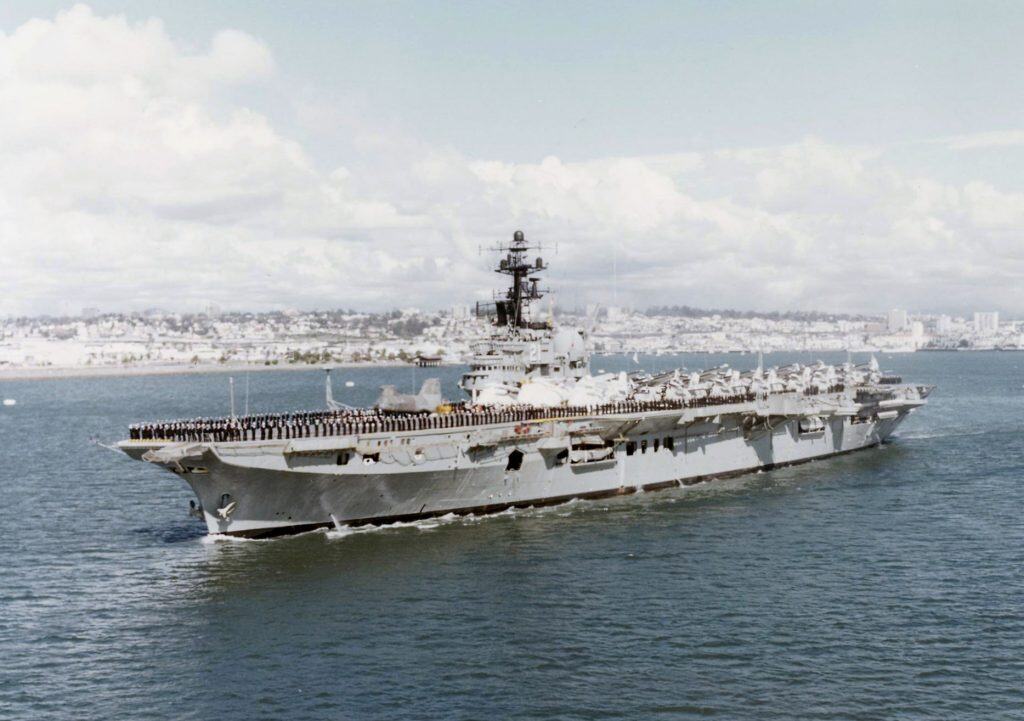 WATCH: Royal Australian Navy Carrier Ops From An Impossibly Small ...