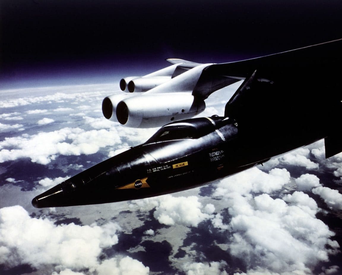 Edwards AFB Tested The Kick-Ass Jets Of The '60s, This Video Proves It