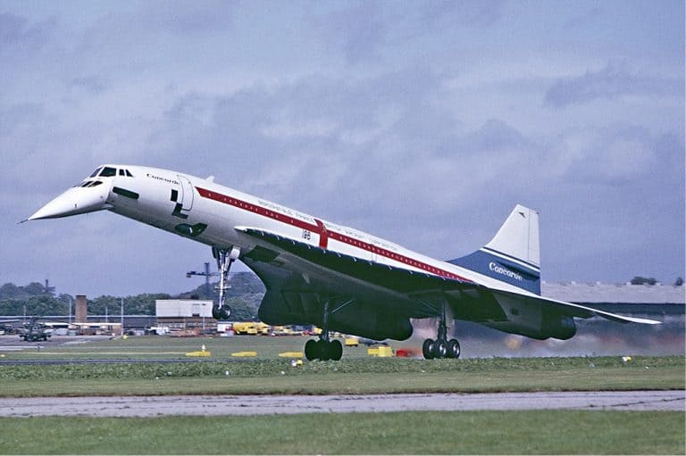 Why Did The Concorde Lower Its Nose On Approaches?