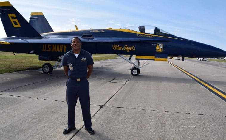 Maintainers Take Pride In Keeping Navy's Blue Angels On Schedule