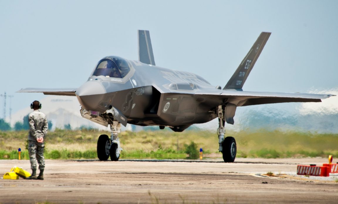 BROKEN: USAF F-35A Suffers Nosegear Collapse At Eglin AFB