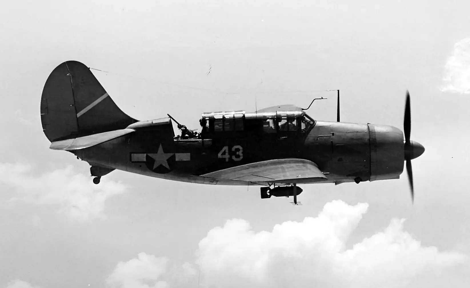 world war 2 us dive bombers