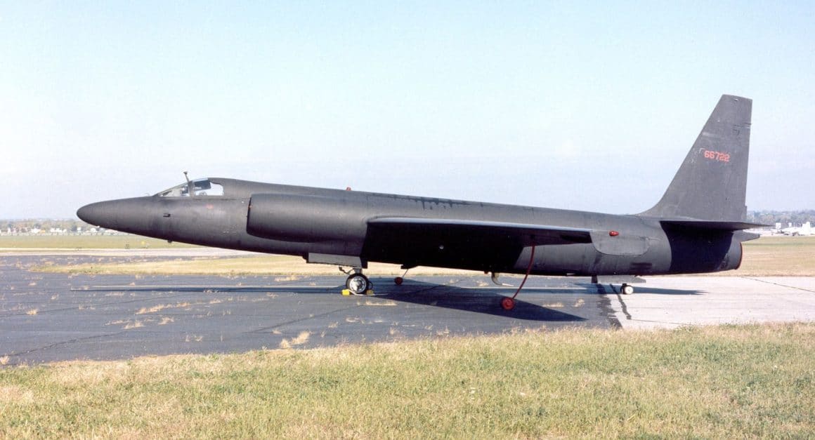 Get High With This Cockpit View From A U-2 Flight At 70,000 Feet
