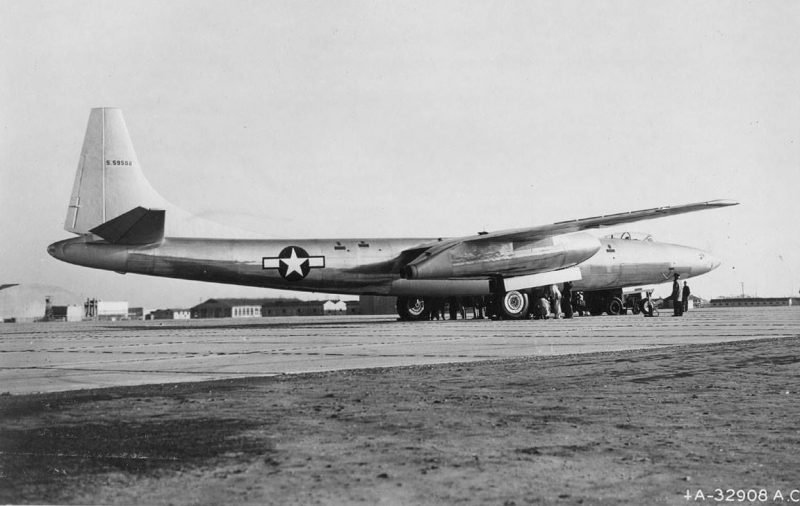 Shapely XB-46 Bomber Looked Great But Looks Weren't Enough To Make It A ...