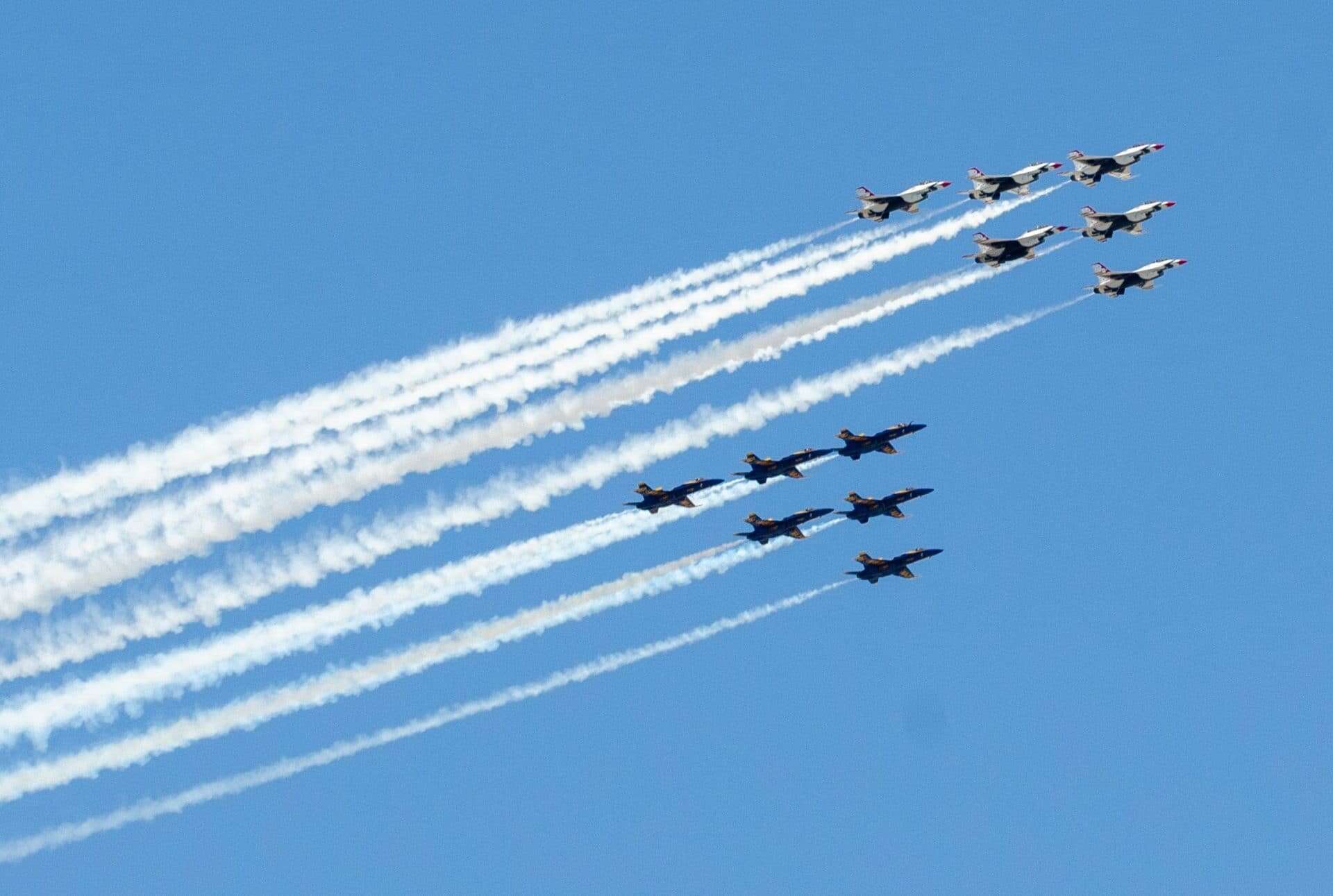 Dynamic Photographs Capture The 2020 Airshow Season