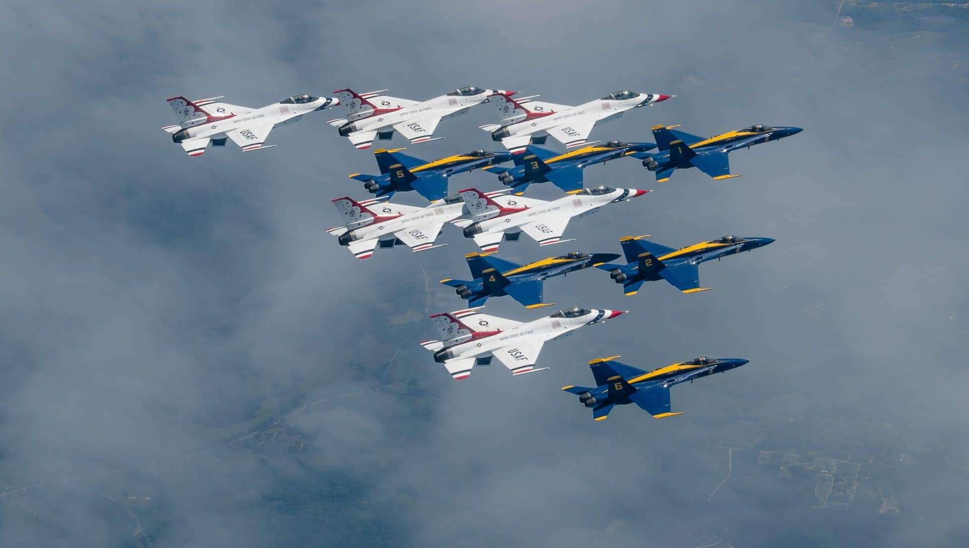 Dynamic Photographs Capture The 2020 Airshow Season