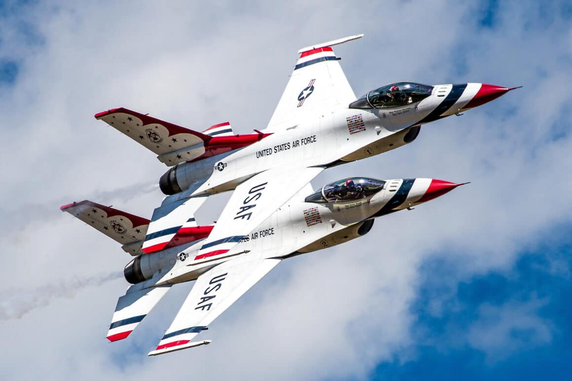 Air Force Thunderbirds To Headline Great Tennessee Airshow