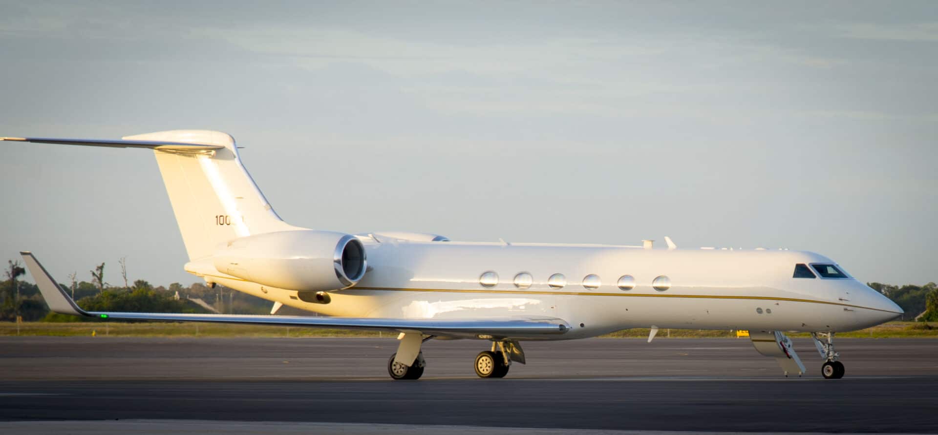 BREAKING: Rolls-Royce F130 Engines Will Power Up The B-52H Fleet