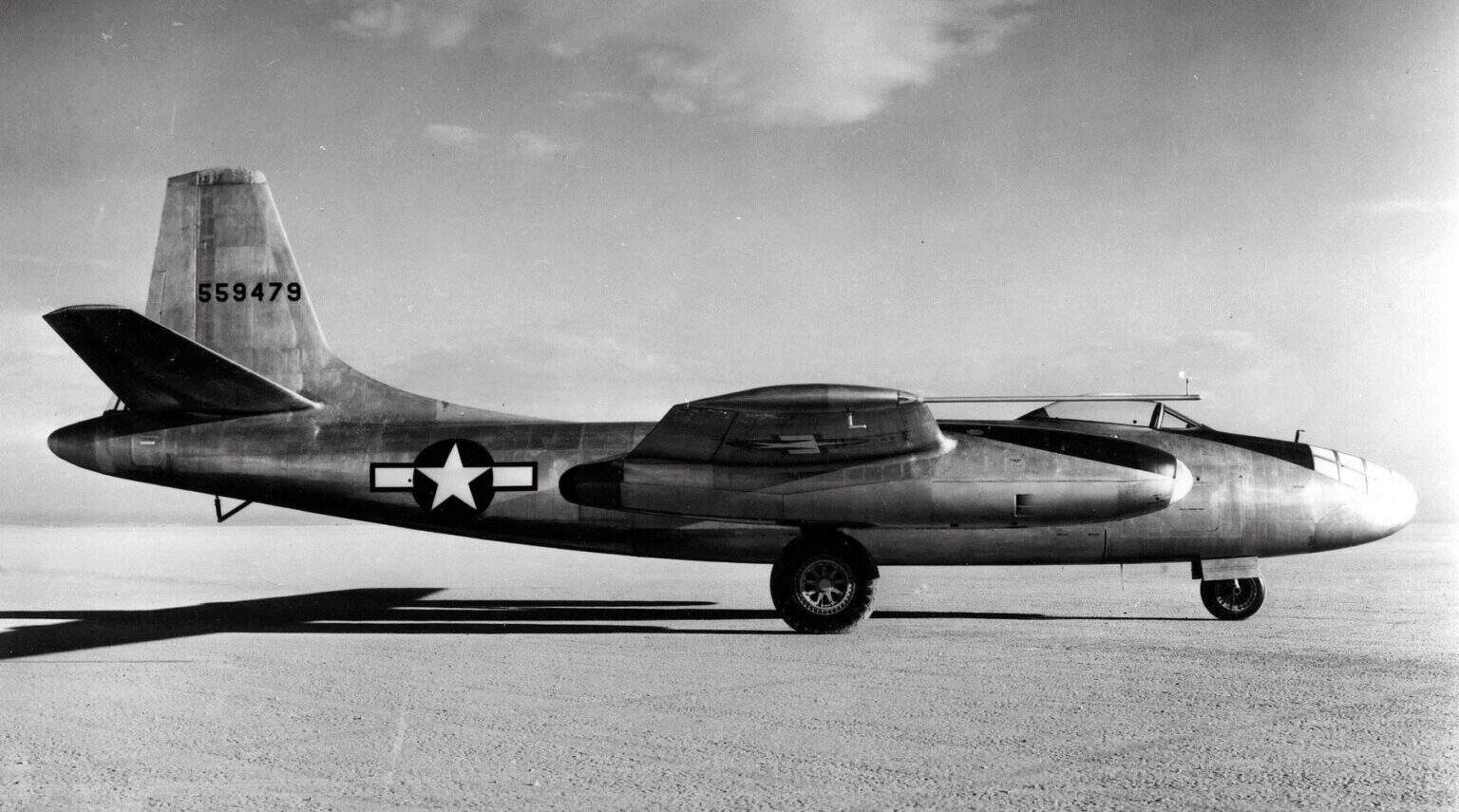 Tornado: America's First Multi-Engine Jet Bomber