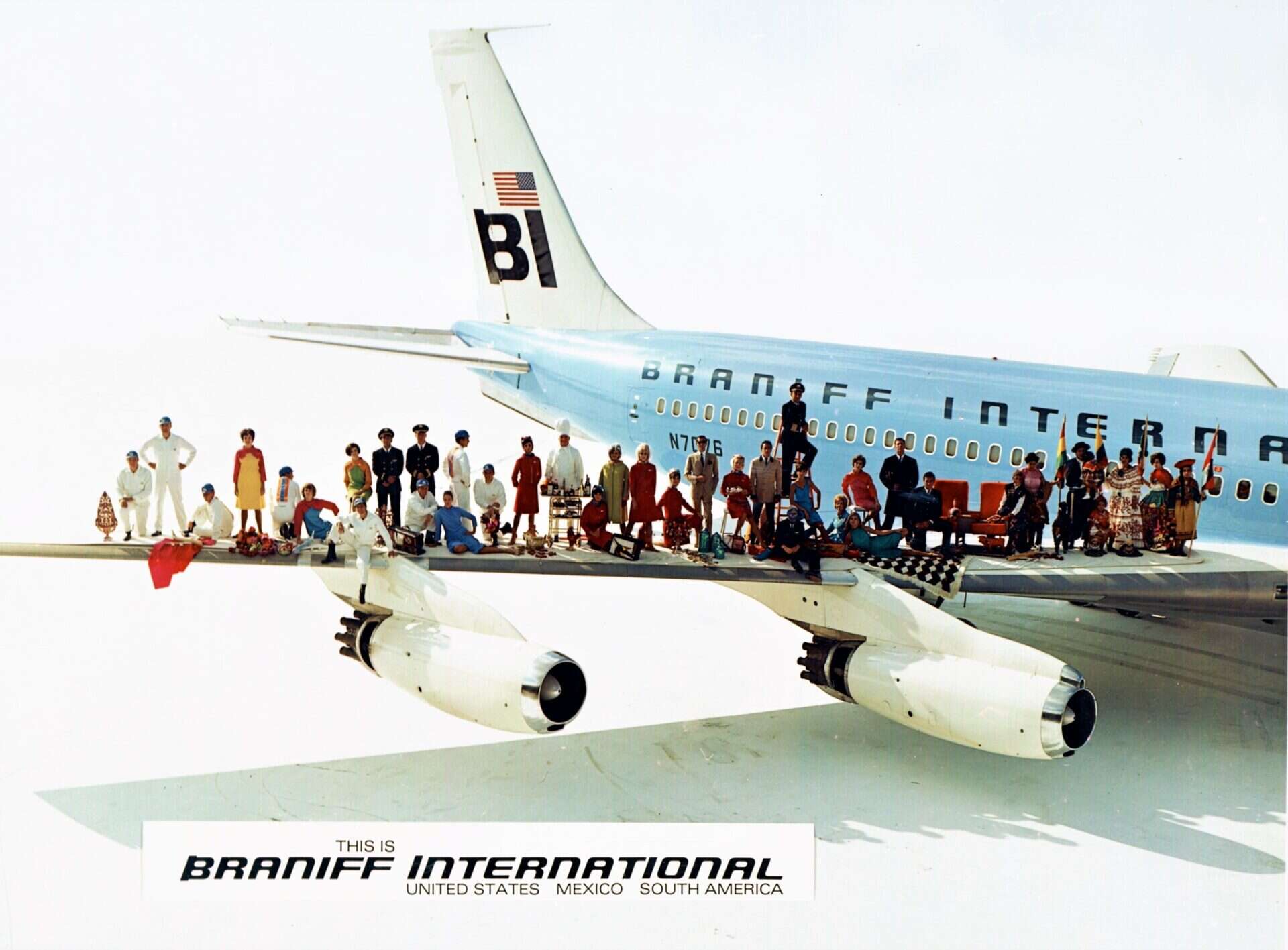Mary Wells and Braniff Airlines' Flying Colors