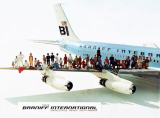 Mary Wells And Braniff International's Flying Colors