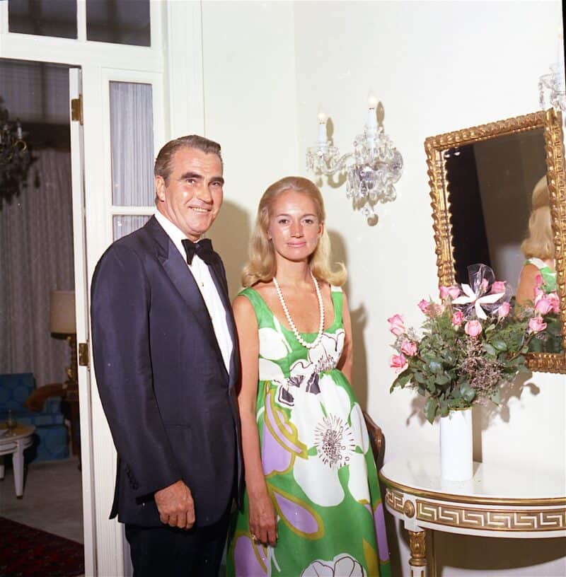 Mary Wells And Braniff International's Flying Colors