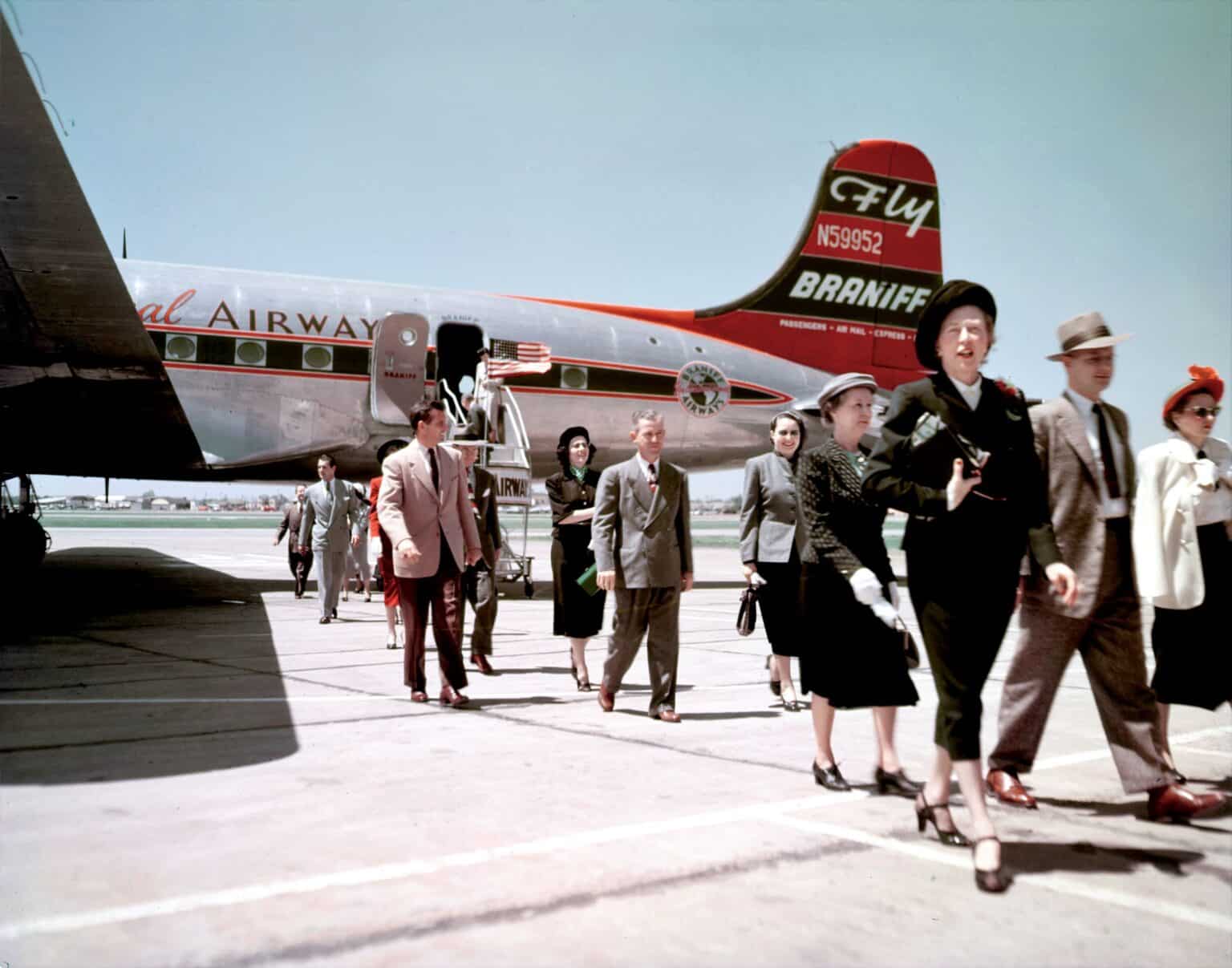 Mary Wells And Braniff International's Flying Colors