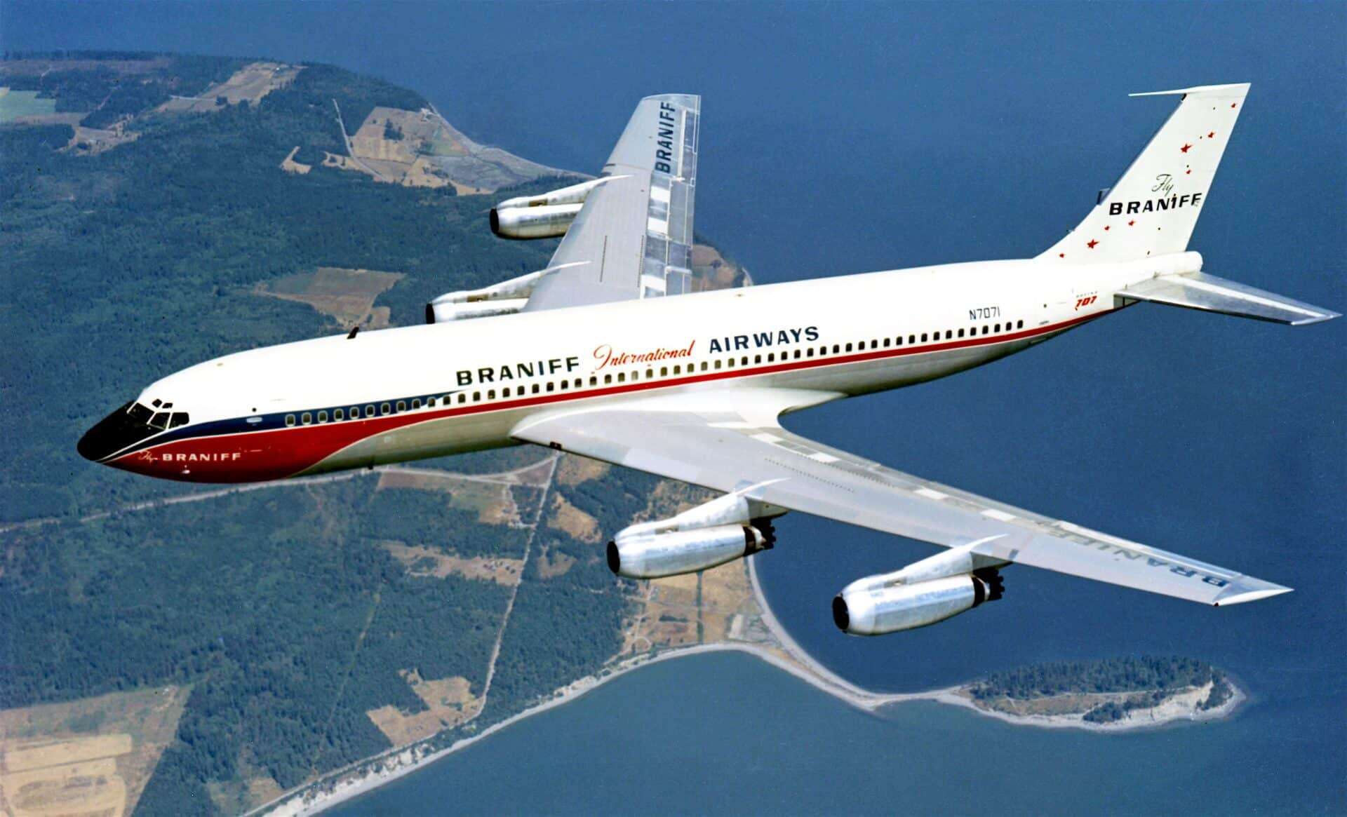 Mary Wells And Braniff International's Flying Colors