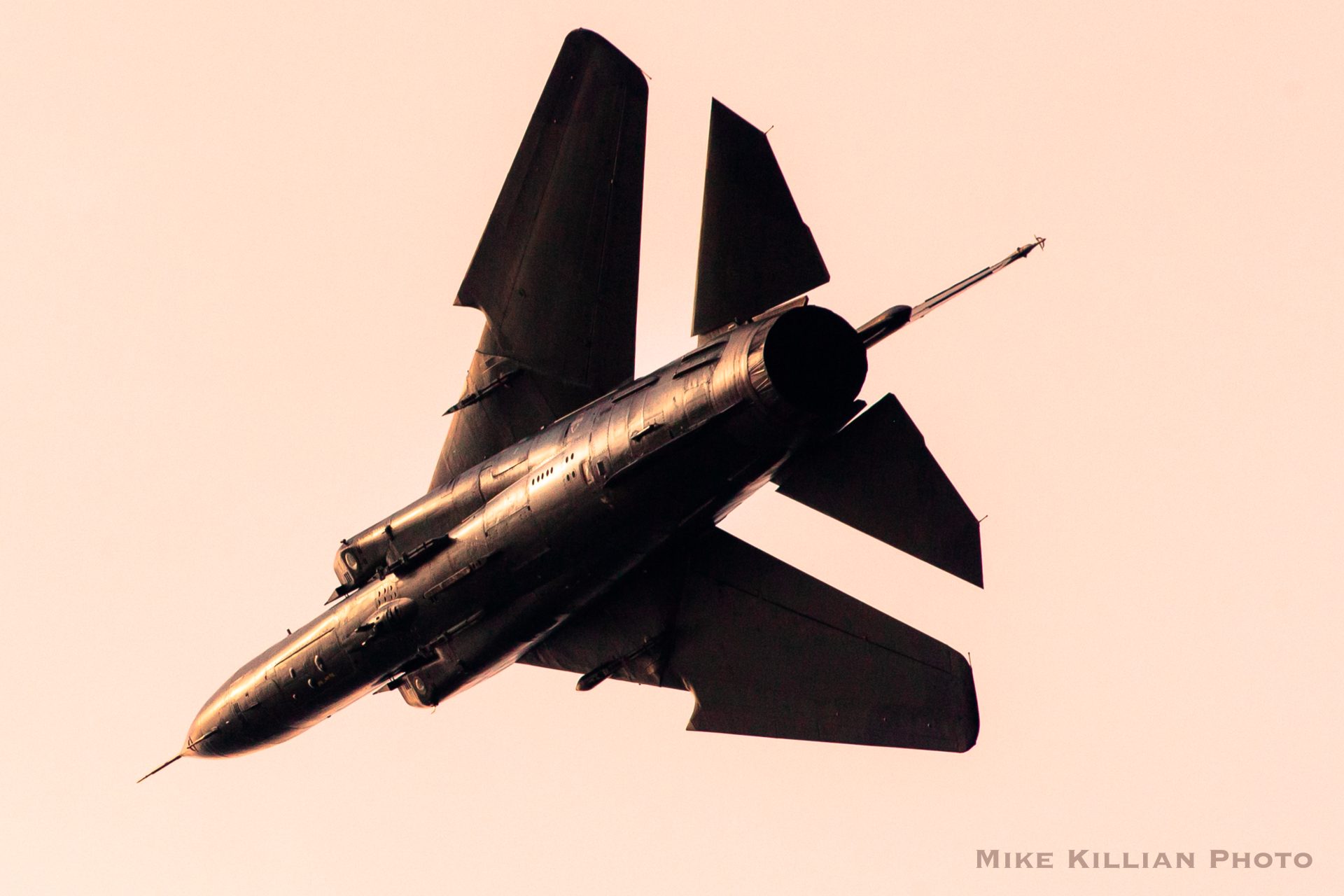 MiG-23 Crashes At Michigan Air Show, Crew Ejected