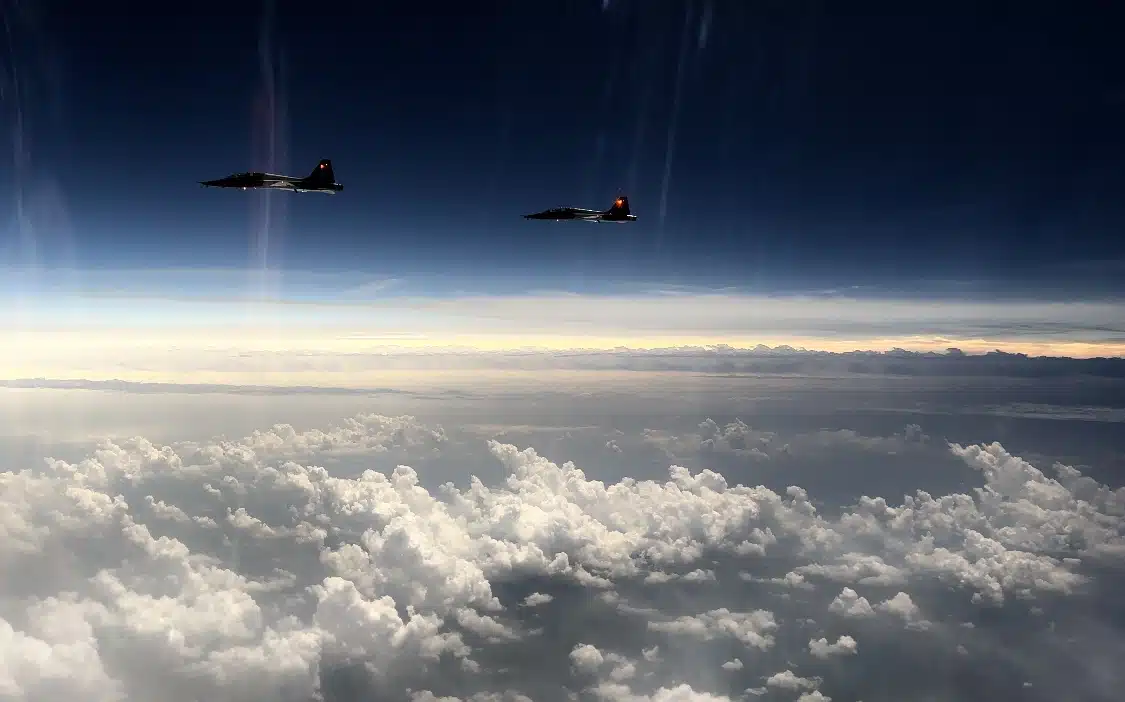 Intercepting the Solar Eclipse in T-38s with the USAF