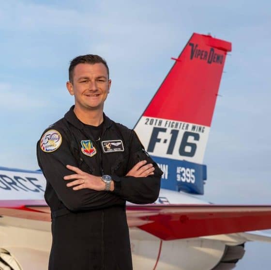 Check Out The F-16 Demo Team’s FALCON 50 Heritage Jet