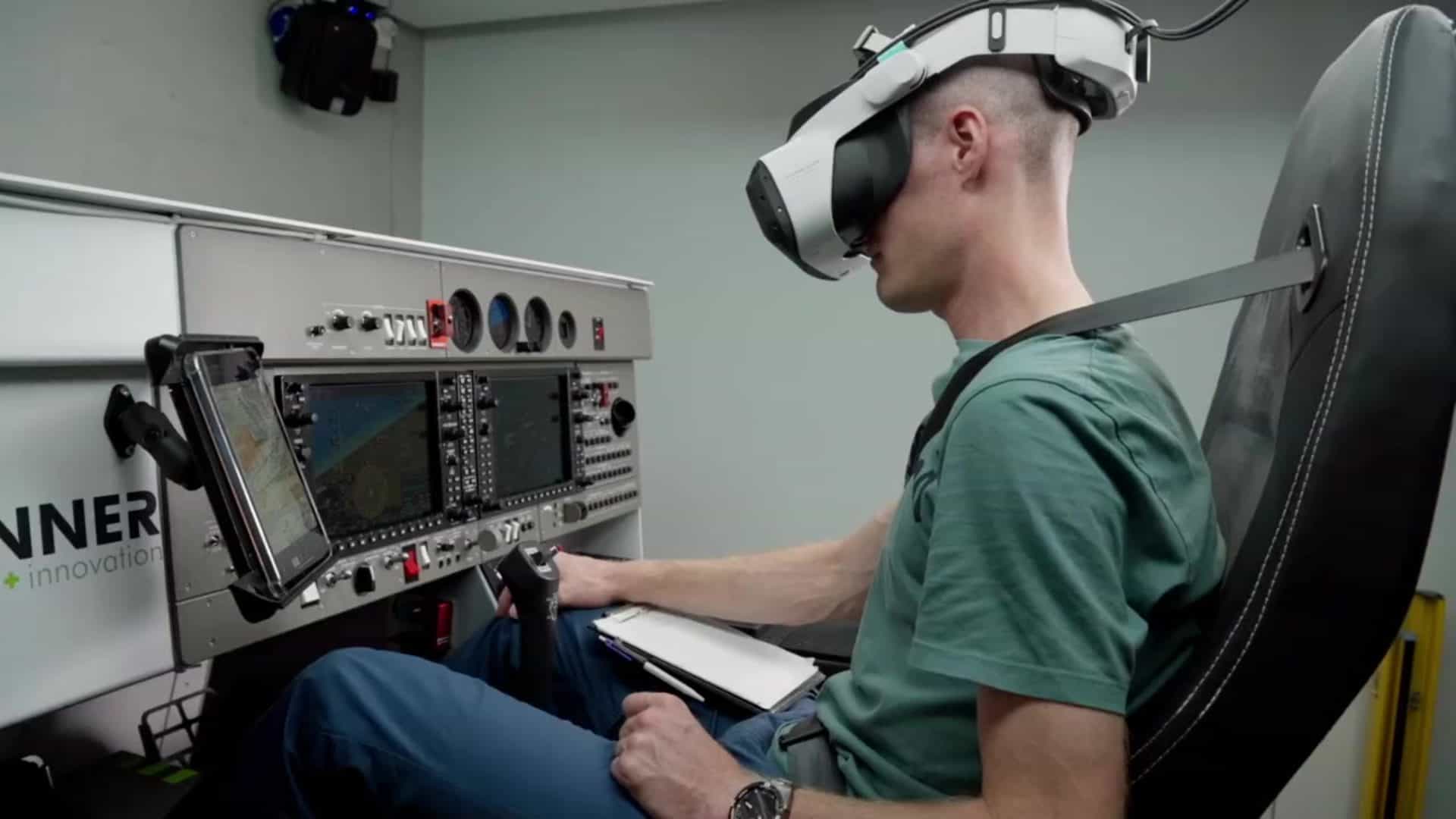 This Reality-Defying Mixed Reality Simulator Will Change Pilot Training ...