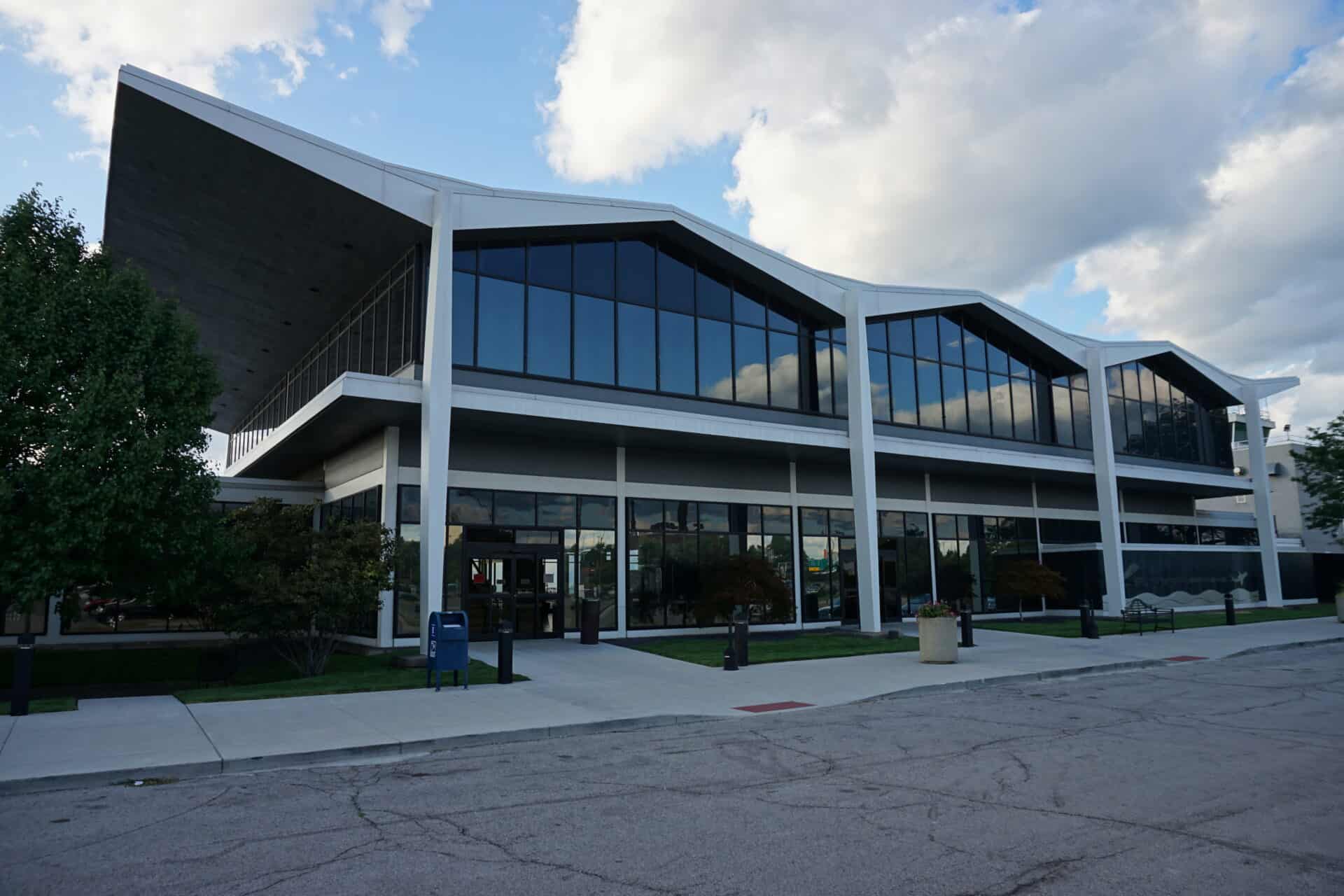 Meigs 2.0? Burke Lakefront Airport Closure Debate Raises High Stakes ...